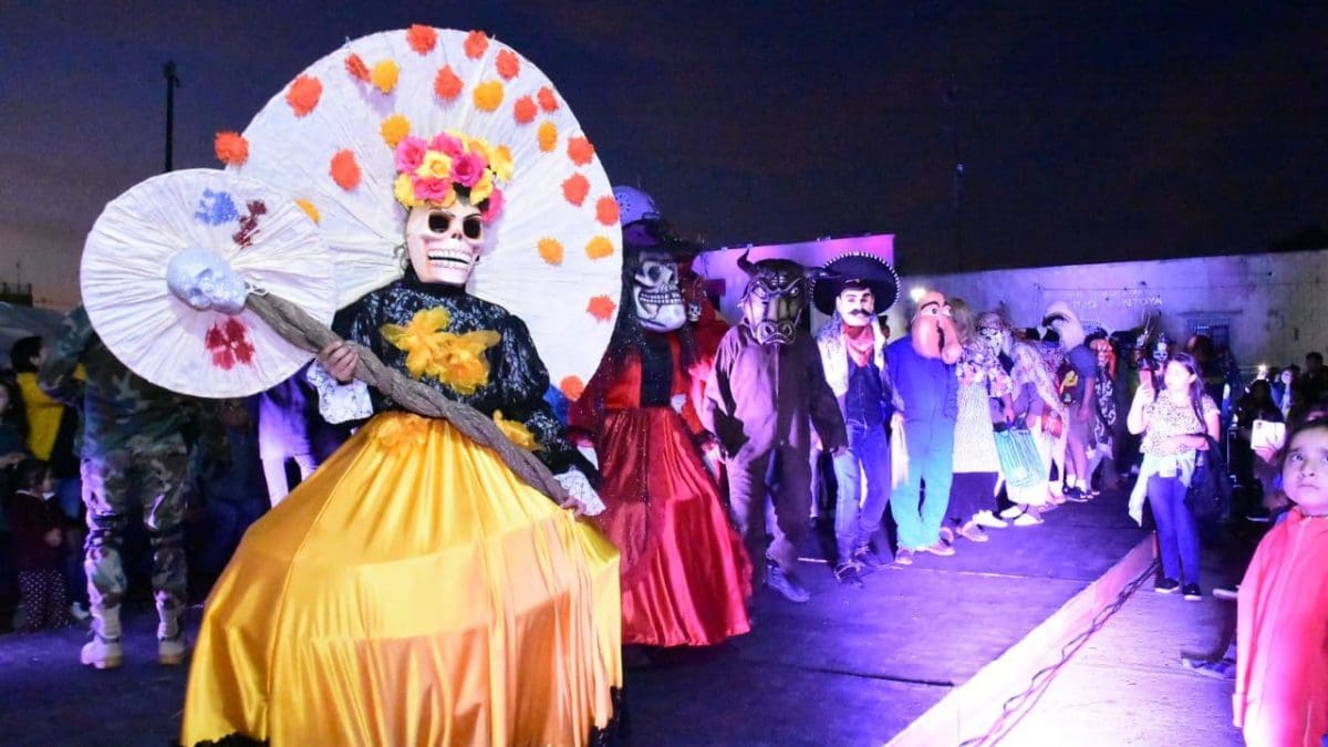 (GALERÍA) En Soledad, se presenta triunfante comparsa originaria de ...